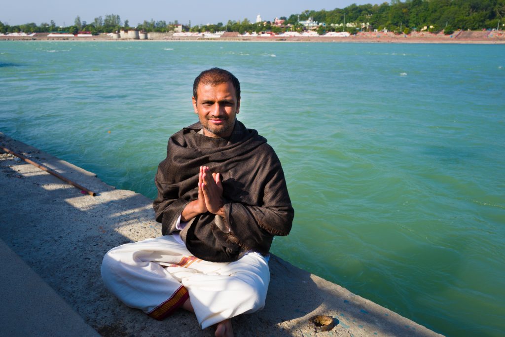 SHARATH JOIS IMAGE 2 | Sharath Yoga Centre